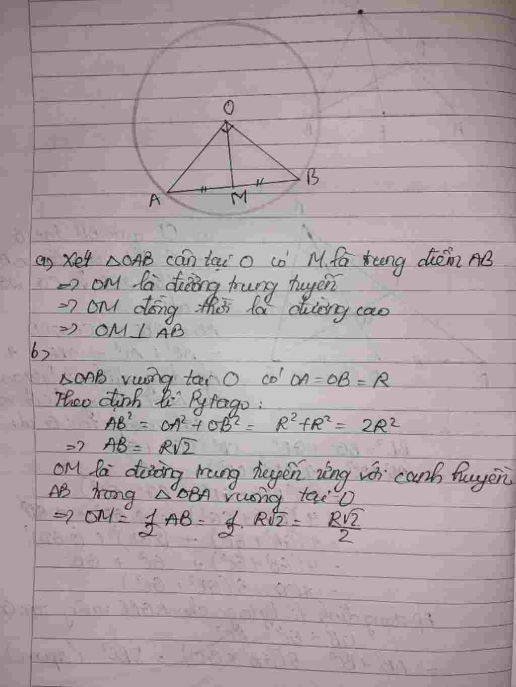 Toán Lớp 9: cho duong tròn (O,R) .A,B là 2 điểm thuoc duong tròn sao cho góc AOB = 90 độ .gọi M ...